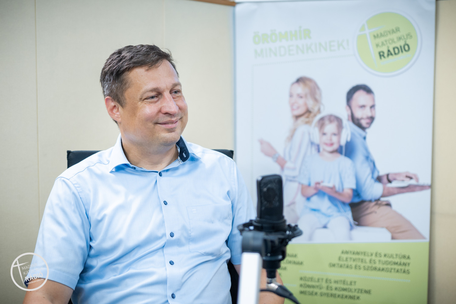 Dr. Birinyi Péter, a Magyar Vöröskereszt Budapest Fővárosi Szervezete ...