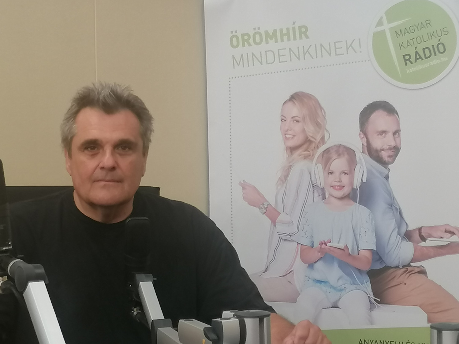 Akhilleusz pajzsán - Kovács Olivér Hardver-fellegvár: SZTAKI Nevenincs ...